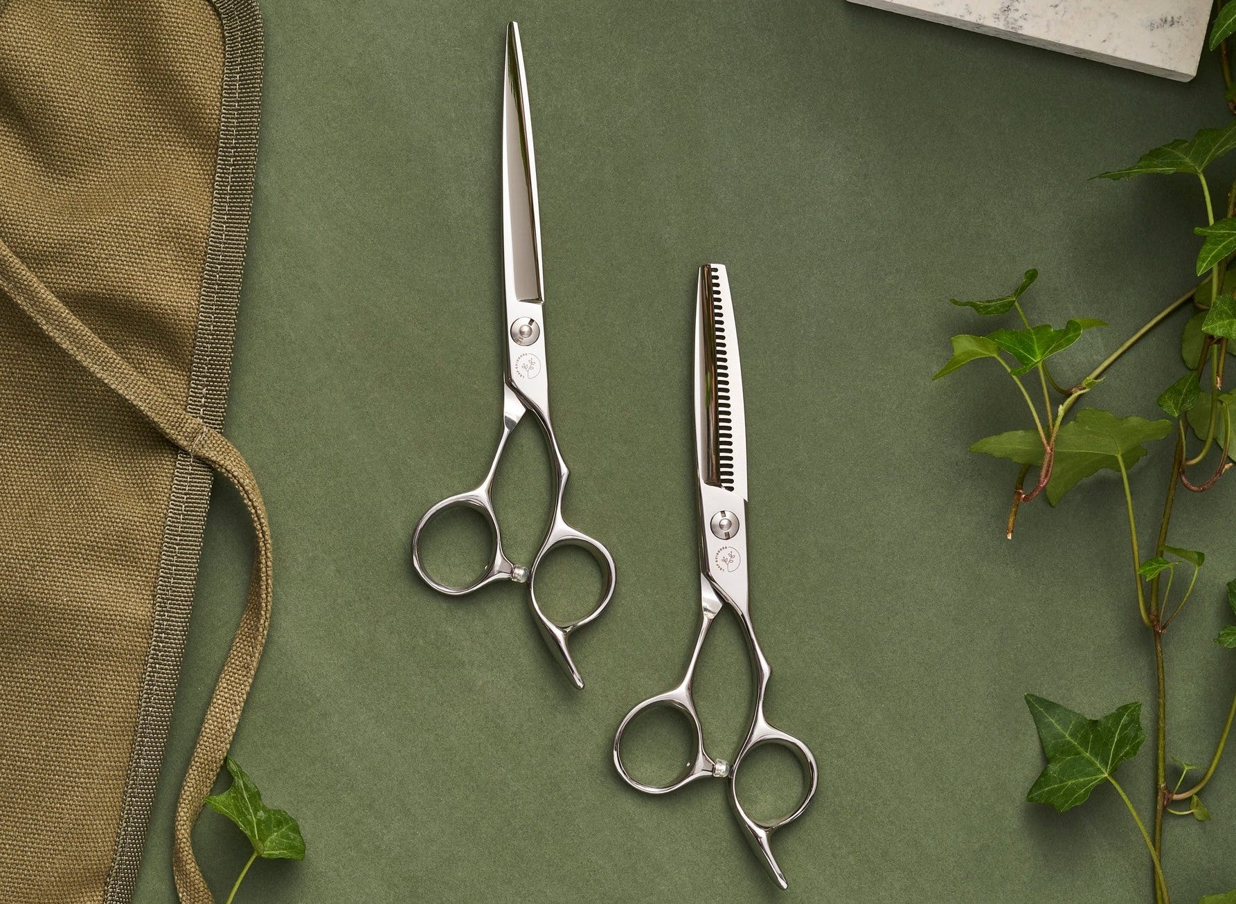 The best Scissors for Beginner Hairdressers and Barber – Leaf Scissors